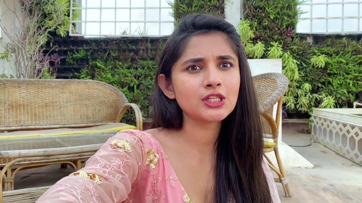 Watch guddan-tumse-na-ho-payega-ghar-se only on Watcho